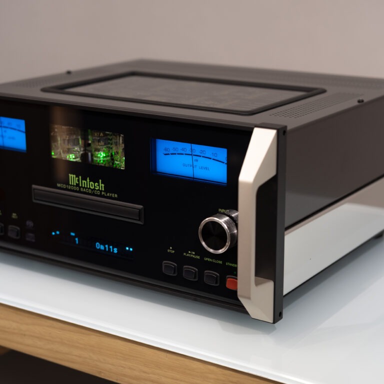 McIntosh MCD12000 – Hi-End Reference SACD/CD DAC Player