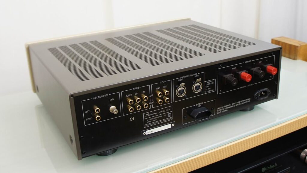 Accuphase E210 - Audio construction | Hi-Fi Online Sales: Amplifiers ...