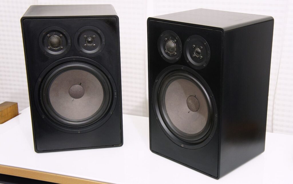 Canton GLE 70 - Audio construction | Hi-Fi Online Sales: Amplifiers ...