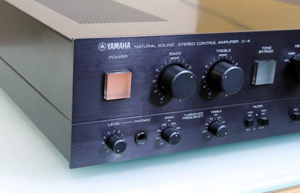 Yamaha C4 - Audio construction | Hi-Fi Online Sales: Amplifiers ...