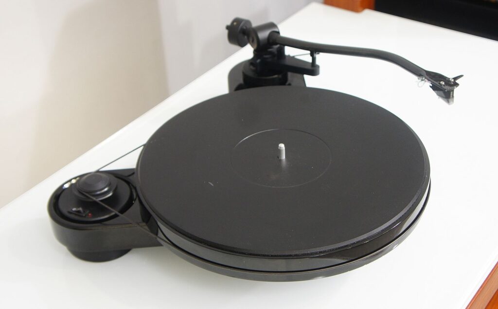 Project RPM 3 Carbon - Audio construction | Hi-Fi Online Sales ...