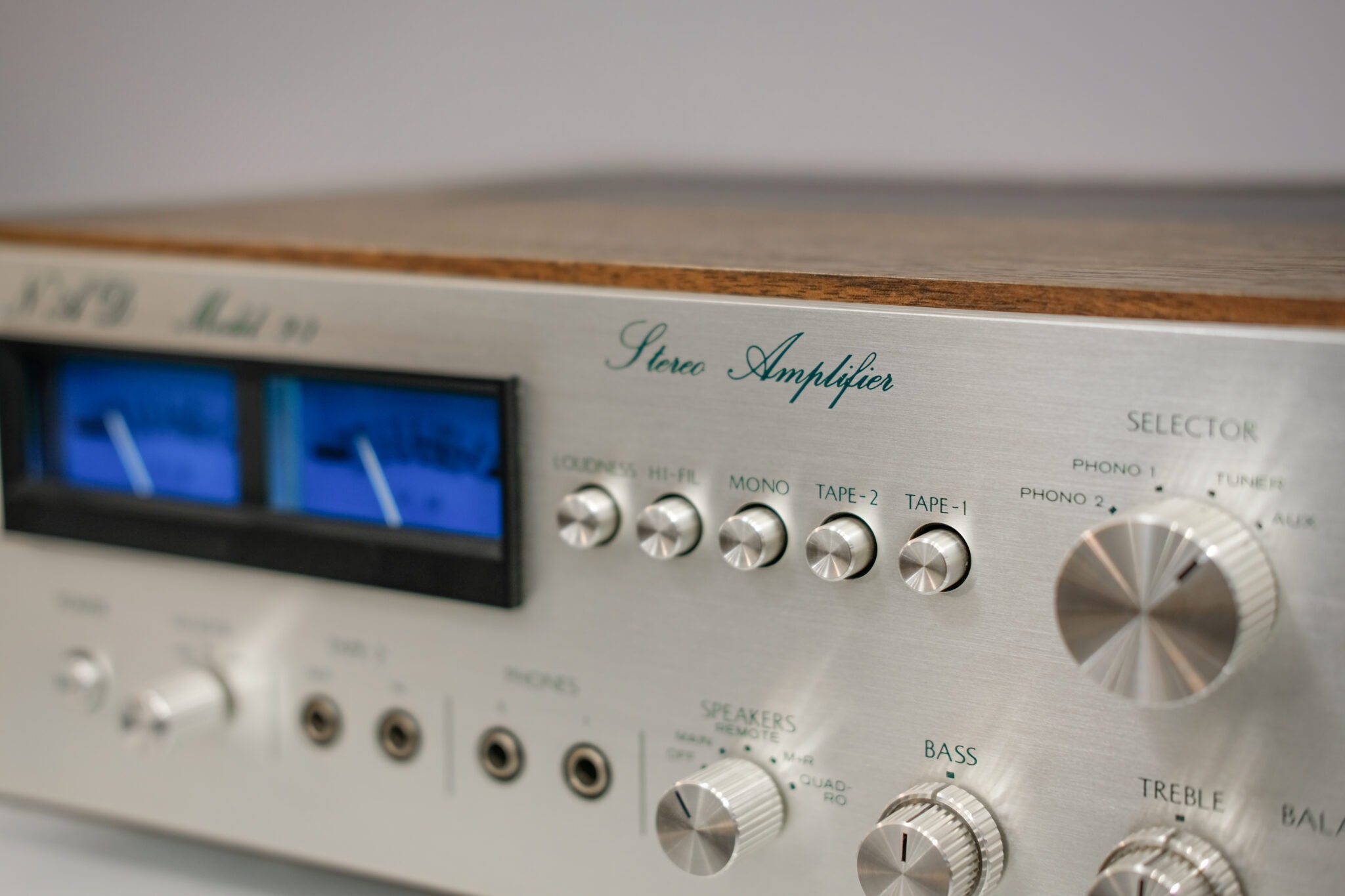 NAD Model 90 - Audio Construction | Hi-Fi Online Sales: Amplifiers ...