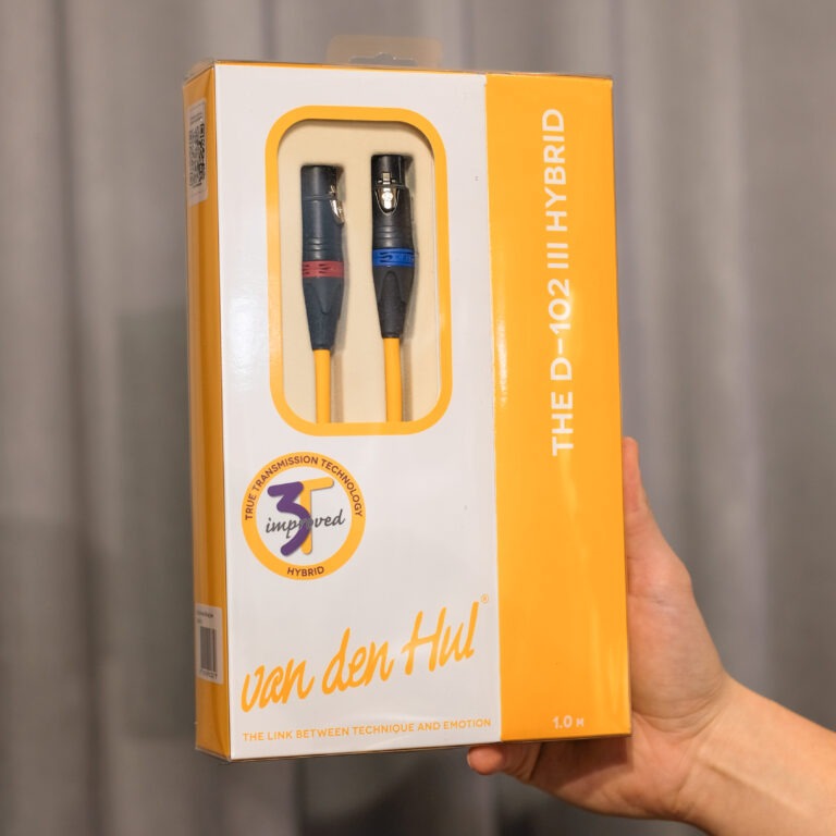 Van Den Hul D-102 III Hybrid XLR Pair - VDH Connectors - Audio ...