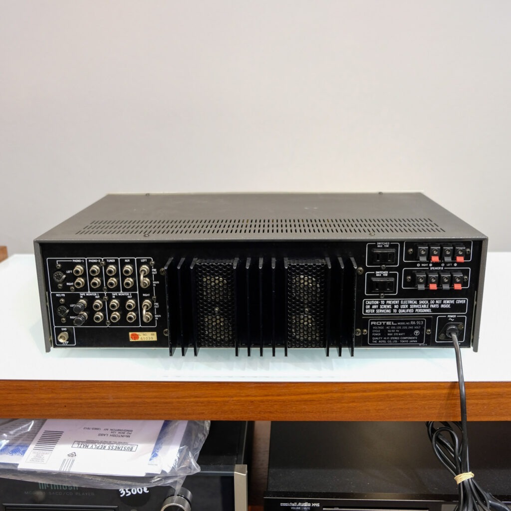 Rotel RA-913 - Construction audio | Vente Hi-Fi en ligne ...