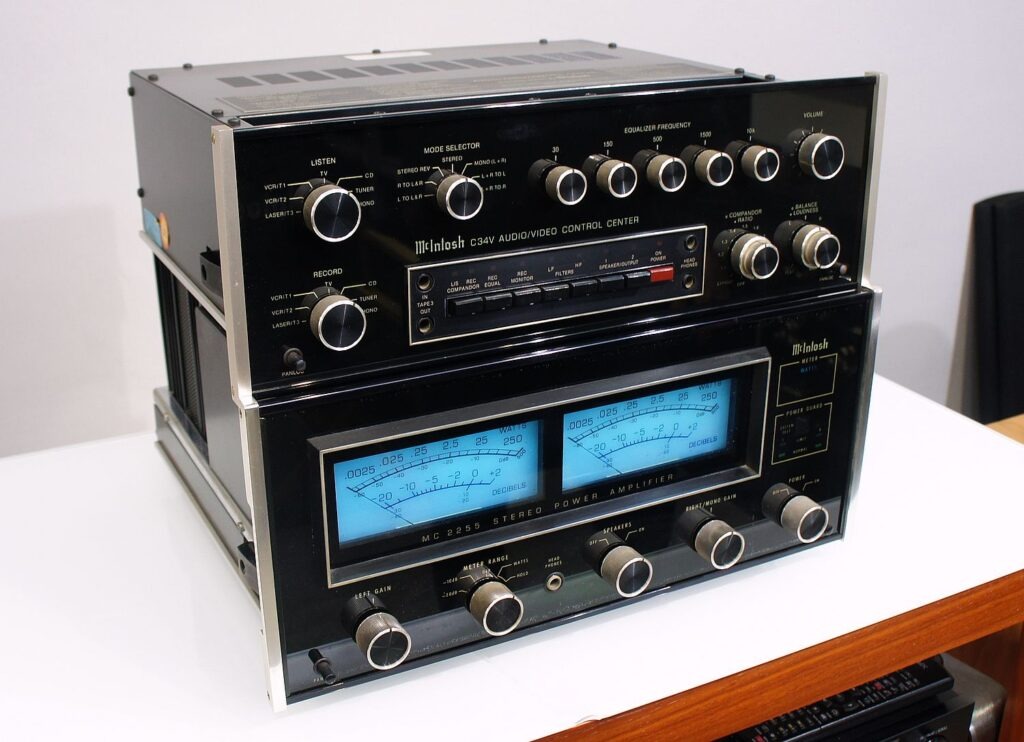 McIntosh MC 2255 - Audiocostruzioni | Vendita Online Hi-Fi ...