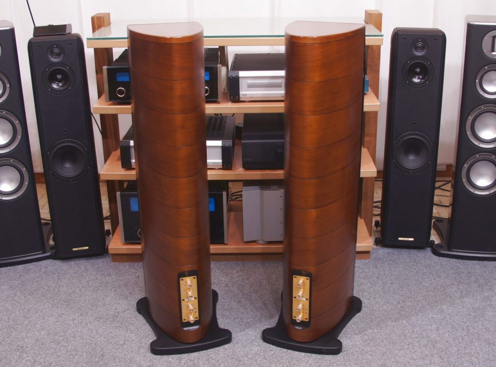 Usher " Mini Dancer One " - Audiocostruzioni | Vendita Online Hi-Fi ...