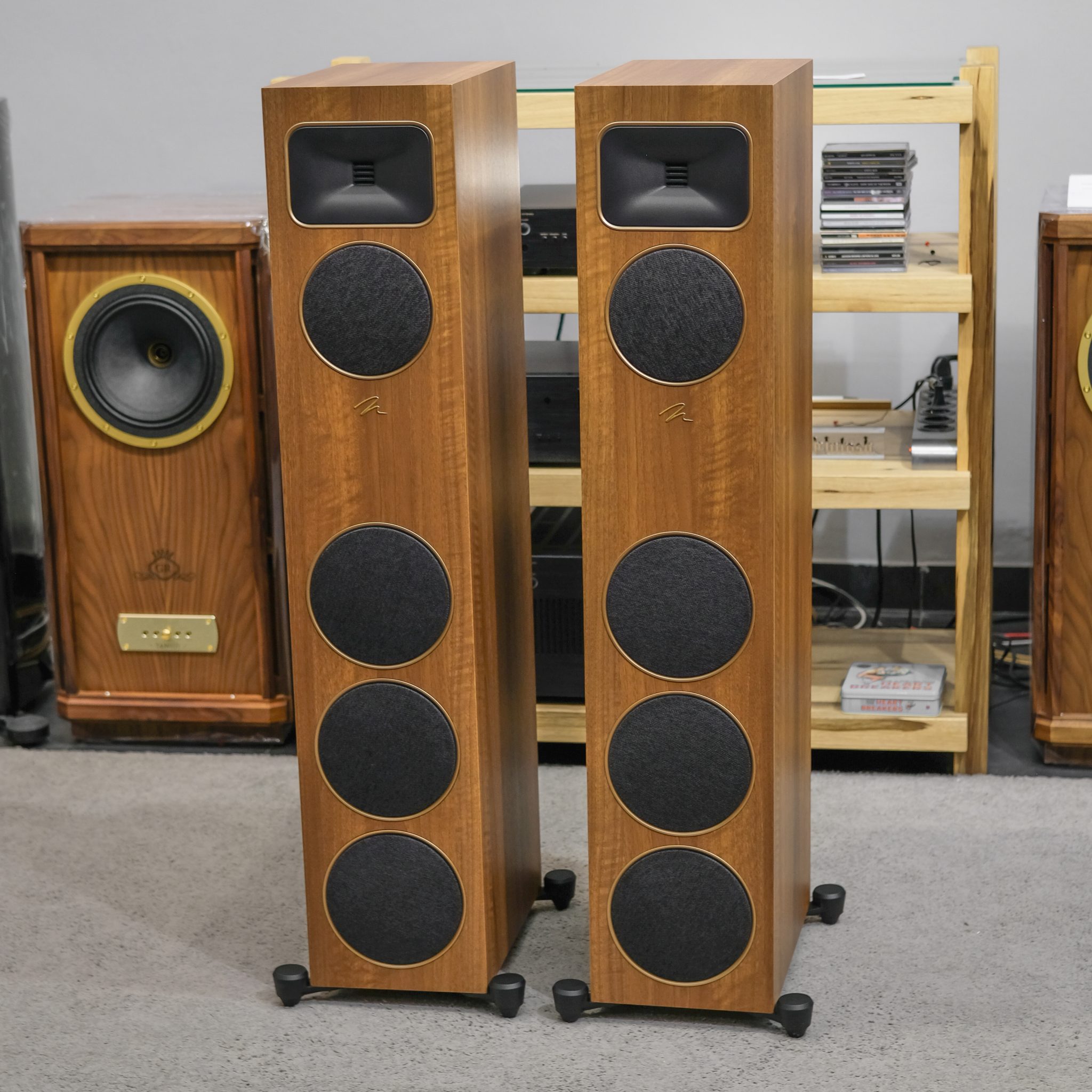 Martin Logan Foundation F2 - Audiocostruzioni | Vendita Online Hi-Fi ...