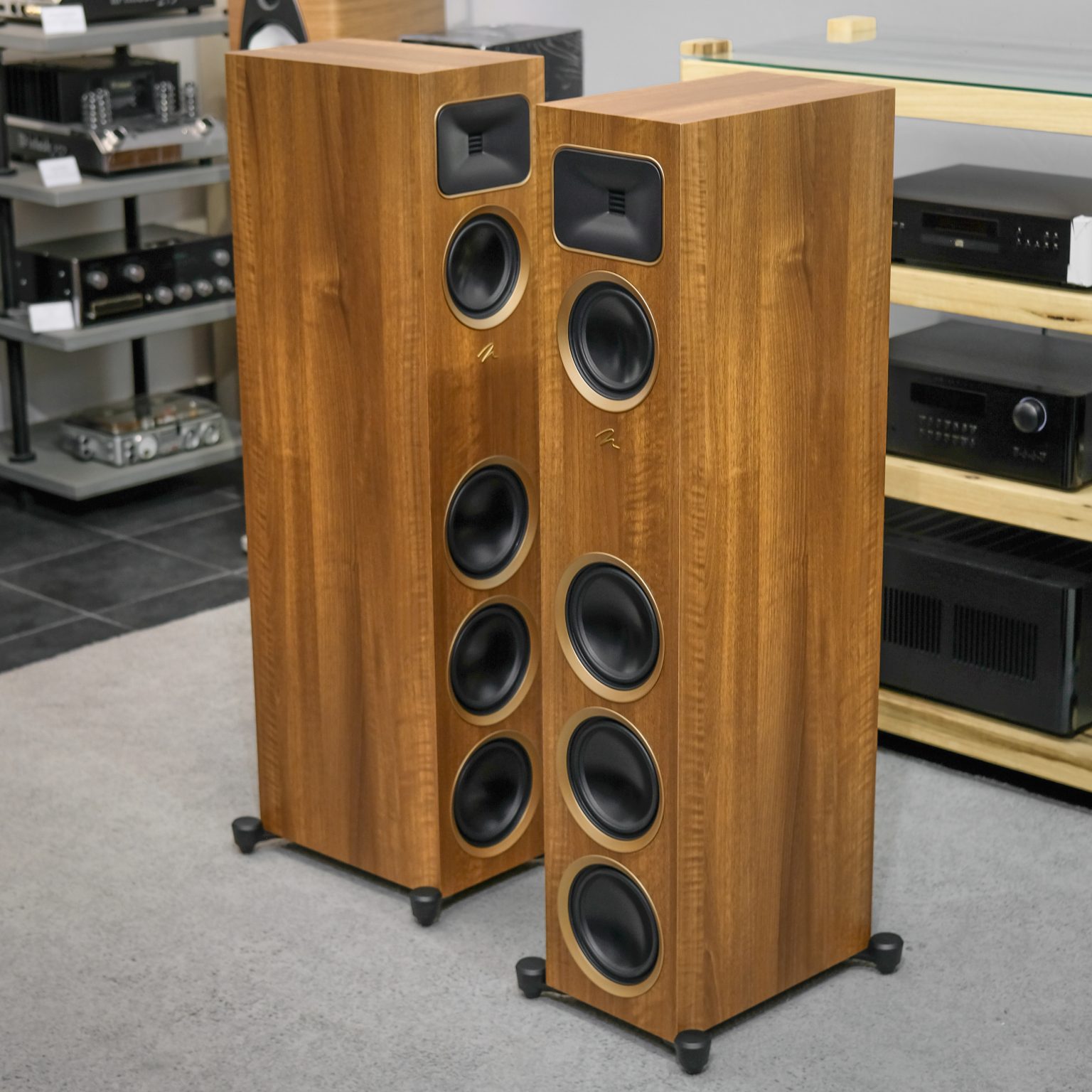 Martin Logan Foundation F2 - Audiocostruzioni | Vendita Online Hi-Fi ...