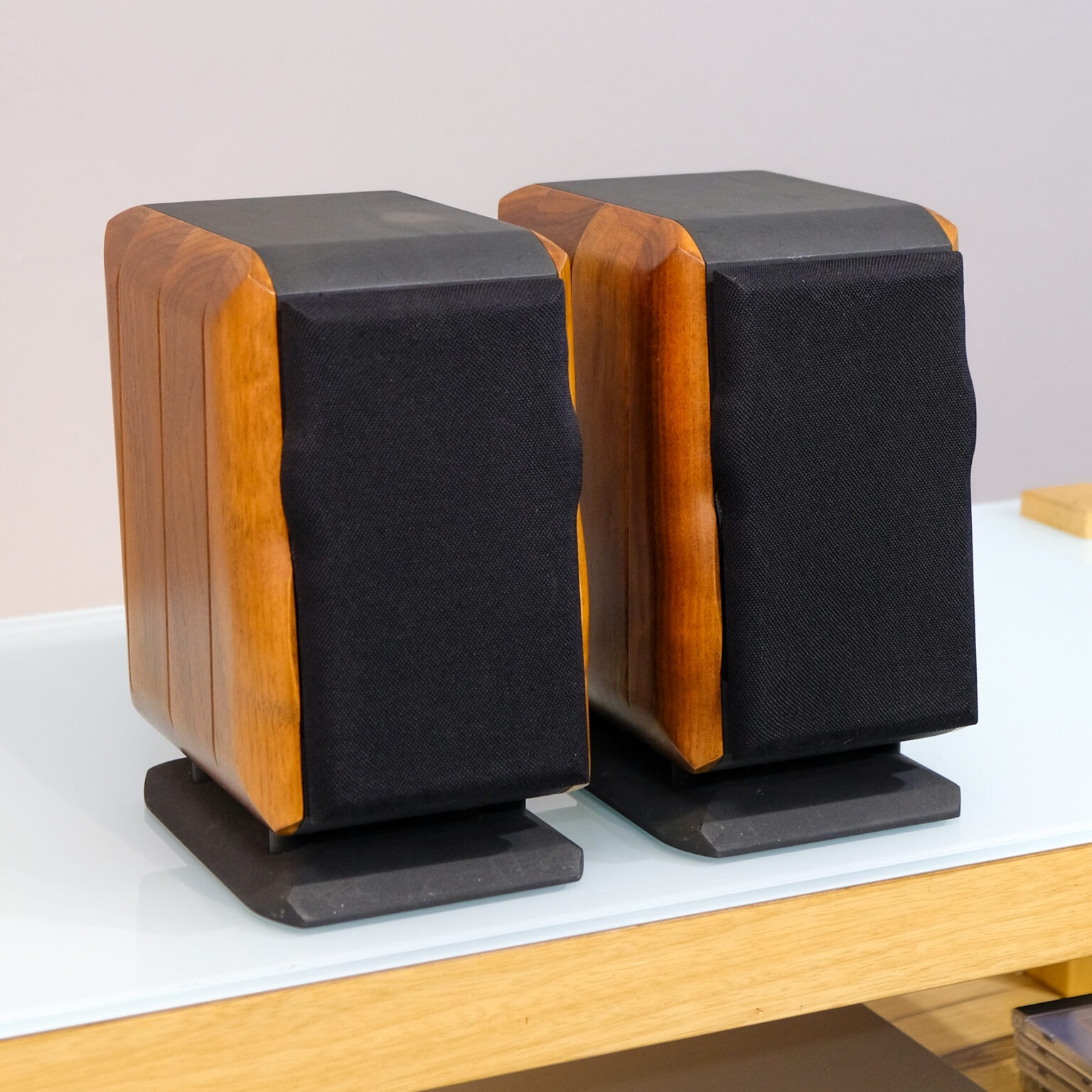 Chario Piccolo Star Satellite - Audio Construction | Online Hi-Fi Sales ...