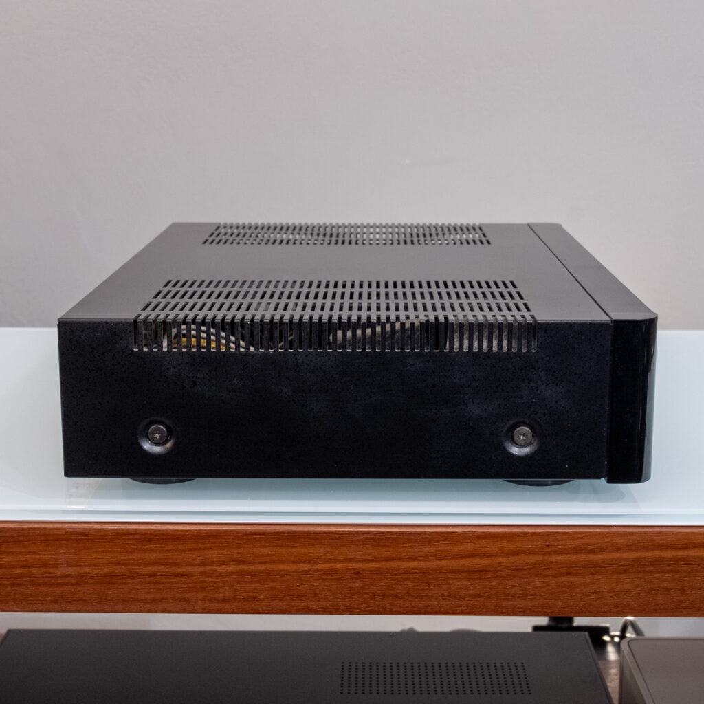 Rotel RB-1572 Used